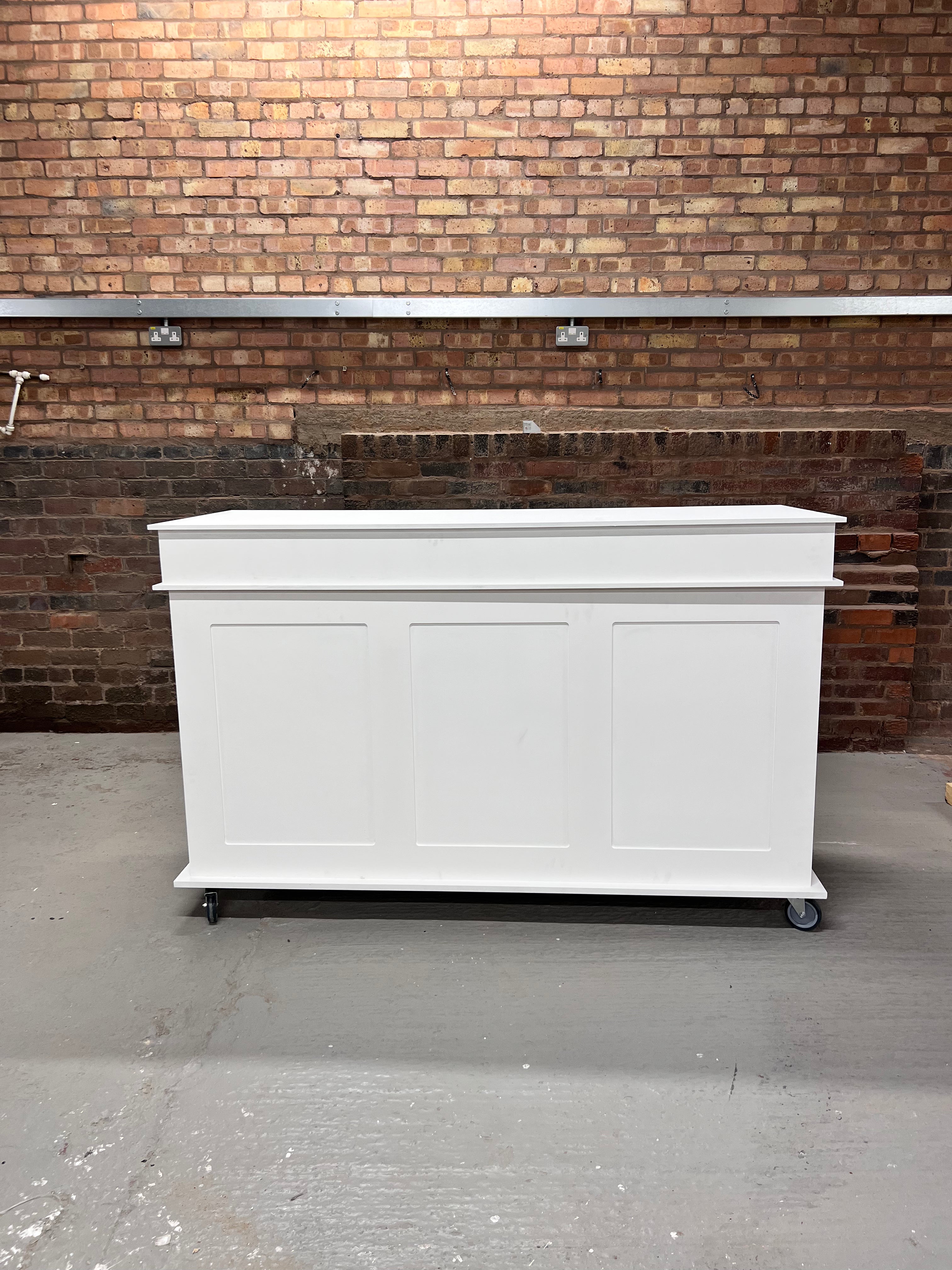 Collapsable cocktail cart with draws